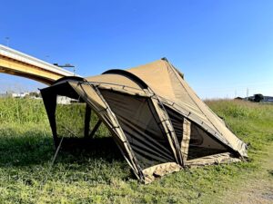 ゼインアーツ ロロ 設営レビュー。美しいデザインで居住性良くオススメできるファミリーテント。 - MNKK CAMP n' Roll